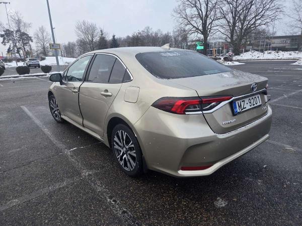 Dzeltens Toyota Corolla 2021 Rīga, ar dzinēja tilpumu 1.80 L un nobraukumu 82 tūkst. km par 15900 €, foto 4 vietnē AUTOMOTO.COM.LV