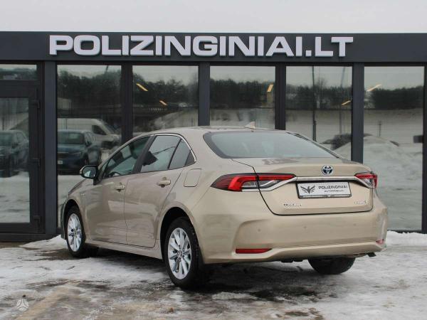 Yellow Toyota Corolla 2021 in Vilnius, with an engine capacity of 1.80 L and mileage of 95 thousand km for 17450 €, photo 4 on AUTOMOTO.COM.LV