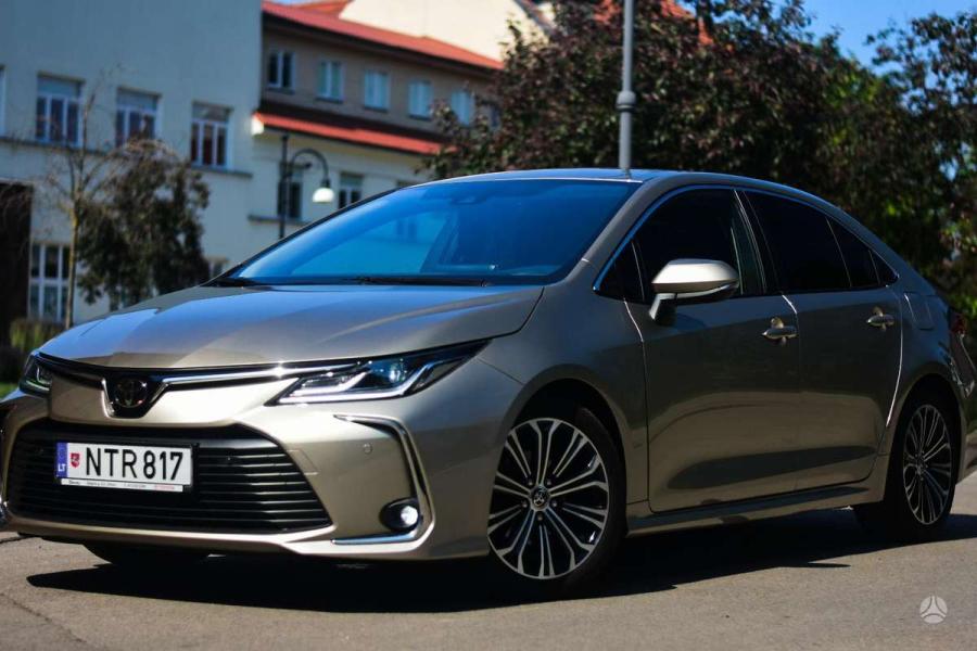 Dzeltens Toyota Corolla 2021 Klaipėda, ar dzinēja tilpumu 1.50 L un nobraukumu 72 tūkst. km par 16999 €, foto 1 vietnē AUTOMOTO.COM.LV