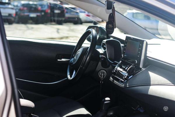Dzeltens Toyota Corolla 2021 Klaipėda, ar dzinēja tilpumu 1.50 L un nobraukumu 72 tūkst. km par 16999 €, foto 9 vietnē AUTOMOTO.COM.LV