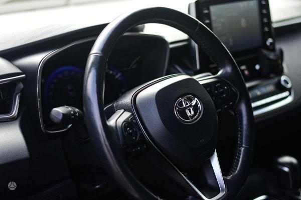 Dzeltens Toyota Corolla 2021 Klaipėda, ar dzinēja tilpumu 1.50 L un nobraukumu 72 tūkst. km par 16999 €, foto 10 vietnē AUTOMOTO.COM.LV