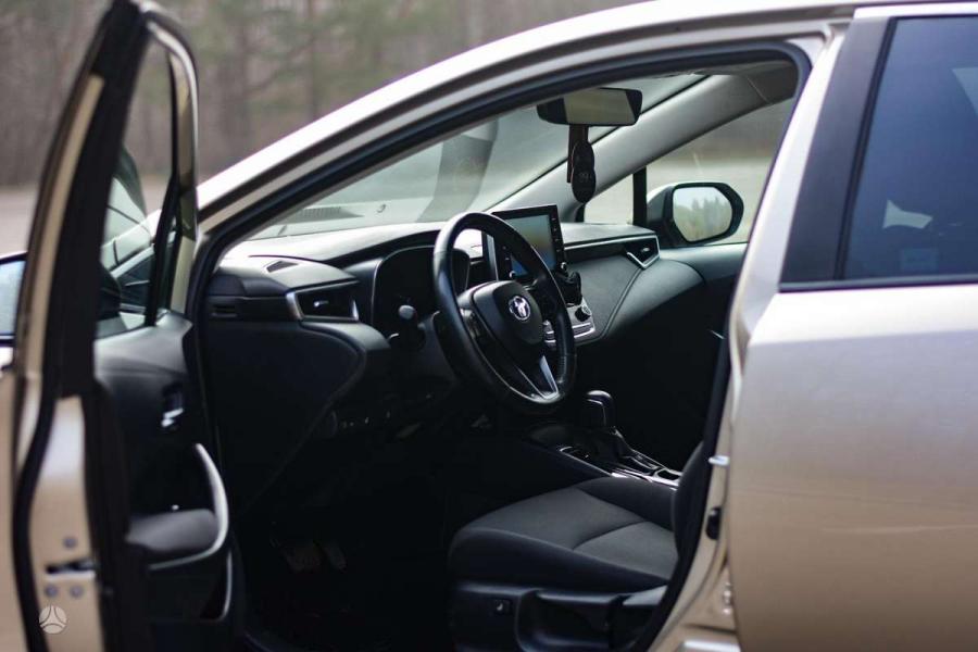 Dzeltens Toyota Corolla 2021 Klaipėda, ar dzinēja tilpumu 1.50 L un nobraukumu 72 tūkst. km par 16999 €, foto 12 vietnē AUTOMOTO.COM.LV
