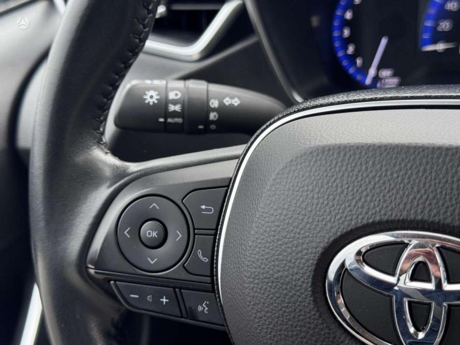 Dzeltens Toyota Corolla 2021 Viļņa, ar dzinēja tilpumu 1.80 L un nobraukumu 107 tūkst. km par 16950 €, foto 10 vietnē AUTOMOTO.COM.LV