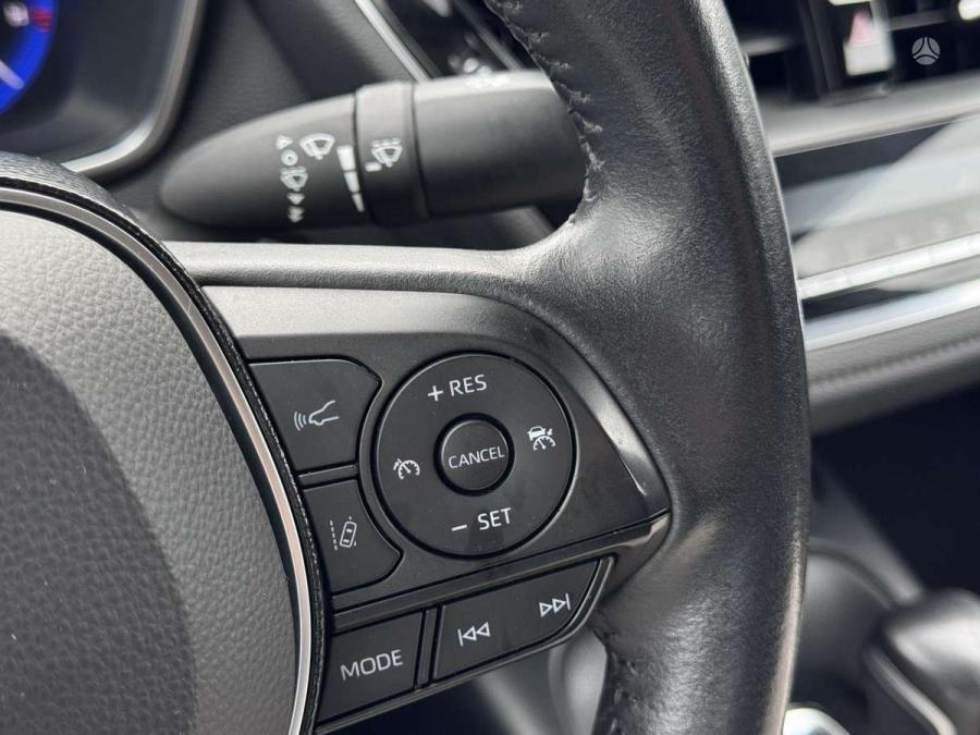 Dzeltens Toyota Corolla 2021 Viļņa, ar dzinēja tilpumu 1.80 L un nobraukumu 107 tūkst. km par 16950 €, foto 11 vietnē AUTOMOTO.COM.LV