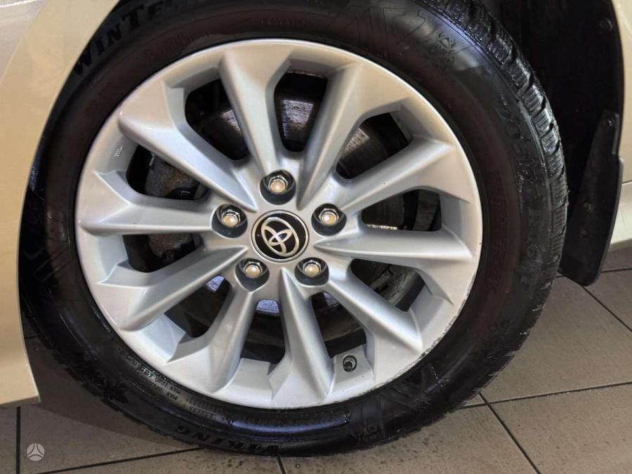 Dzeltens Toyota Corolla 2021 Viļņa, ar dzinēja tilpumu 1.80 L un nobraukumu 107 tūkst. km par 16950 €, foto 22 vietnē AUTOMOTO.COM.LV