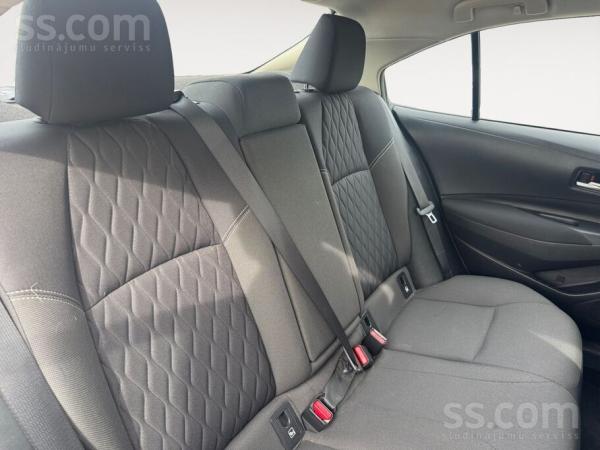 Toyota Corolla 2021 Rīga vietnē Dzeltens Toyota Corolla 2021 Rīga, ar dzinēja tilpumu 1.50 L un nobraukumu 32 tūkst. km par 16500 €, foto 8 vietnē AUTOMOTO.COM.LV