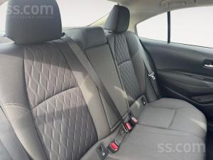 Dzeltens Toyota Corolla 2021 Rīga, ar dzinēja tilpumu 1.50 L un nobraukumu 32 tūkst. km par 16500 €, foto 8 vietnē AUTOMOTO.COM.LV