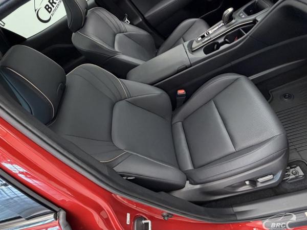 Toyota Crown 2023 in Vilnius, with an engine capacity of 2.40 L and mileage of 16 thousand km for 44000 €, photo 6 on AUTOMOTO.COM.LV