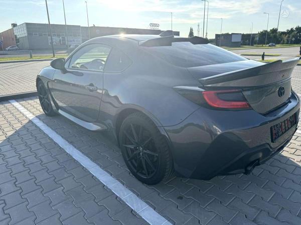 Pelēks Toyota GR86 2024 Tauragė, ar dzinēja tilpumu 2.40 L un nobraukumu 49 tūkst. km par 24900 €, foto 7 vietnē AUTOMOTO.COM.LV