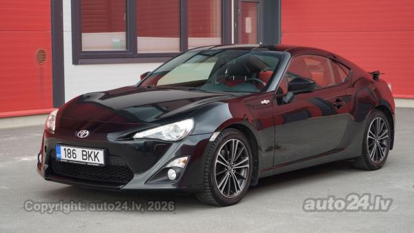 Melns Toyota gt-86 2013 Tallina, ar dzinēja tilpumu 2.00 L un nobraukumu 113 tūkst. km par 16500 €, foto 1 vietnē AUTOMOTO.COM.LV