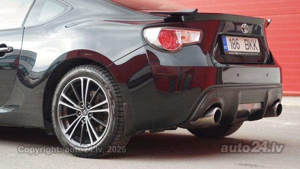 Melns Toyota gt-86 2013 Tallina, ar dzinēja tilpumu 2.00 L un nobraukumu 113 tūkst. km par 16500 €, foto 6 vietnē AUTOMOTO.COM.LV