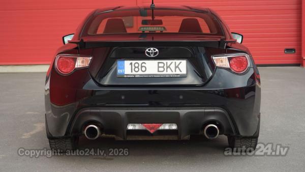 Melns Toyota gt-86 2013 Tallina, ar dzinēja tilpumu 2.00 L un nobraukumu 113 tūkst. km par 16500 €, foto 7 vietnē AUTOMOTO.COM.LV