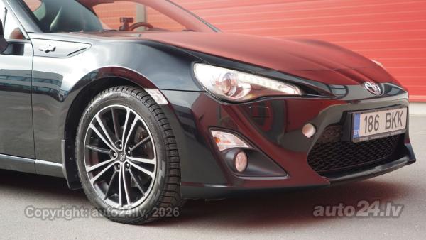 Melns Toyota gt-86 2013 Tallina, ar dzinēja tilpumu 2.00 L un nobraukumu 113 tūkst. km par 16500 €, foto 10 vietnē AUTOMOTO.COM.LV