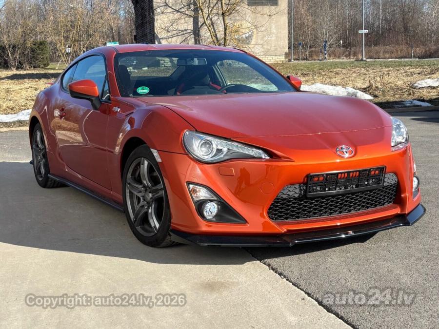 Brūns Toyota gt-86 2012 Viljandi, ar dzinēja tilpumu 2.00 L un nobraukumu 159 tūkst. km par 14500 €, foto 2 vietnē AUTOMOTO.COM.LV