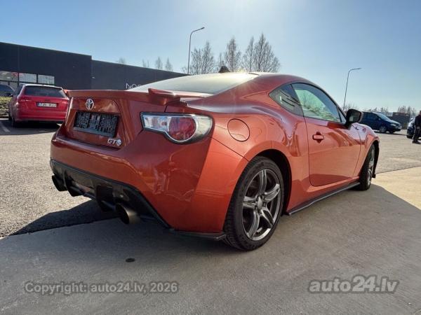 Brown Toyota gt-86 2012 in Viljandi, with an engine capacity of 2.00 L and mileage of 159 thousand km for 14500 €, photo 3 on AUTOMOTO.COM.LV