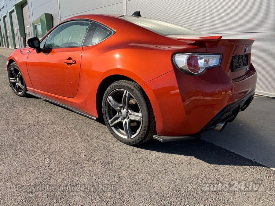 Brūns Toyota gt-86 2012 Viljandi, ar dzinēja tilpumu 2.00 L un nobraukumu 159 tūkst. km par 14500 €, foto 4 vietnē AUTOMOTO.COM.LV