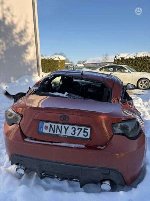 Oranžs Toyota gt-86 2013 Viļņa, ar dzinēja tilpumu 2.00 L un nobraukumu 120 tūkst. km par 4999 €, foto 4 vietnē AUTOMOTO.COM.LV