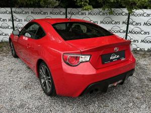 Red Toyota gt-86 2013 in Vilnius, with an engine capacity of 2.00 L and mileage of 154 thousand km for 11500 €, photo 9 on AUTOMOTO.COM.LV