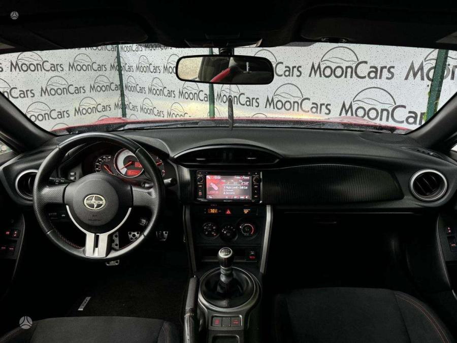 Red Toyota gt-86 2013 in Vilnius, with an engine capacity of 2.00 L and mileage of 154 thousand km for 11500 €, photo 11 on AUTOMOTO.COM.LV