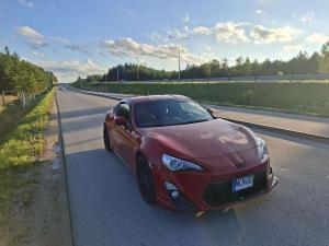Sarkans Toyota gt-86 2014 Viļņa, ar dzinēja tilpumu 2.00 L un nobraukumu 170 tūkst. km par 11500 €, foto 3 vietnē AUTOMOTO.COM.LV