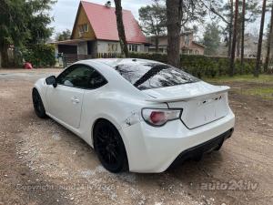 White Toyota gt-86 2013 in Tallinn, with an engine capacity of 2.00 L and mileage of 236 thousand km for 7350 €, photo 5 on AUTOMOTO.COM.LV