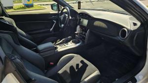 Balts Toyota gt-86 2018 Kauņa, ar dzinēja tilpumu 2.00 L un nobraukumu 104 tūkst. km par 18700 €, foto 7 vietnē AUTOMOTO.COM.LV