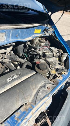 Zils Toyota Hiace 2002 Jelgava, ar dzinēja tilpumu 2.50 L un nobraukumu 389 tūkst. km par 4200 €, foto 14 vietnē AUTOMOTO.COM.LV