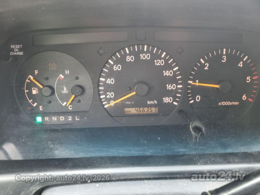 Синий Тойота Хиасе 2006 в Таллин, объемом двигателя 2.50 л и пробегом 466 тыс. км за 6500 €, фото 10 на AUTOMOTO.COM.LV