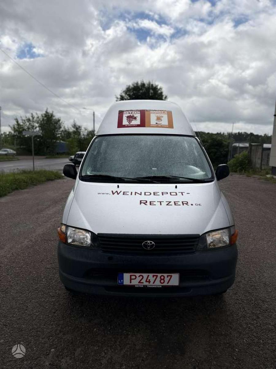 Grey Toyota Hiace 2003 in Vilnius, with an engine capacity of 2.50 L and mileage of 353 thousand km for 4900 €, photo 4 on AUTOMOTO.COM.LV