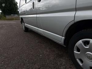 Grey Toyota Hiace 2003 in Vilnius, with an engine capacity of 2.50 L and mileage of 353 thousand km for 4900 €, photo 10 on AUTOMOTO.COM.LV
