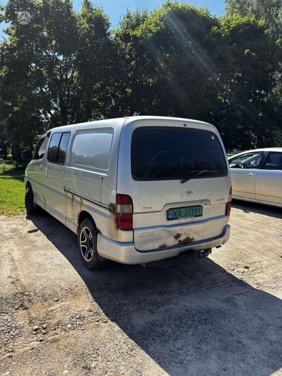 Grey Toyota Hiace 2008 in Vilnius, with an engine capacity of 2.49 L and mileage of 350 thousand km for 2900 €, photo 5 on AUTOMOTO.COM.LV