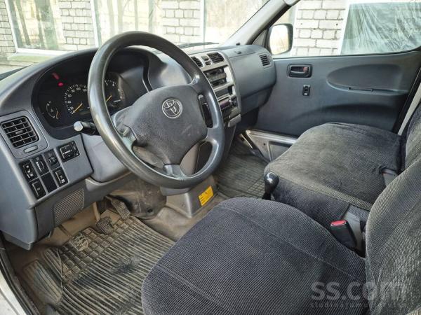 Toyota Hiace 2007 Rīga, ar dzinēja tilpumu 2.50 L un nobraukumu 402 tūkst. km par 3900 €, foto 9 vietnē AUTOMOTO.COM.LV