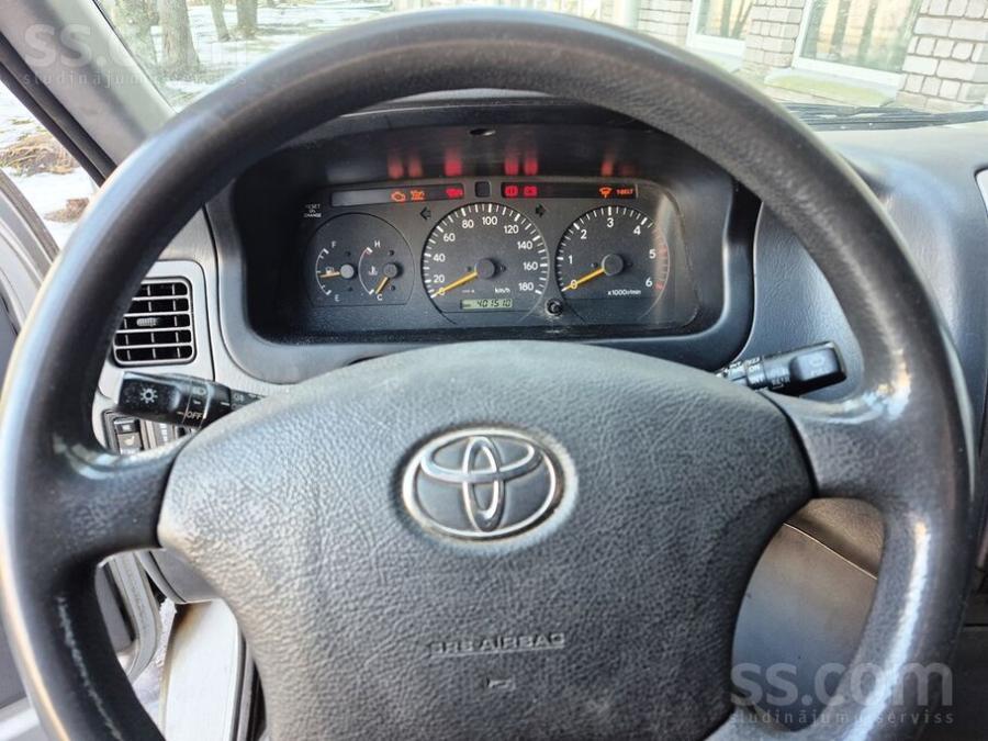 Toyota Hiace 2007 Rīga, ar dzinēja tilpumu 2.50 L un nobraukumu 402 tūkst. km par 3900 €, foto 12 vietnē AUTOMOTO.COM.LV