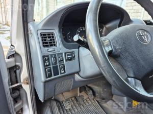 Toyota Hiace 2007 Rīga, ar dzinēja tilpumu 2.50 L un nobraukumu 402 tūkst. km par 3900 €, foto 15 vietnē AUTOMOTO.COM.LV
