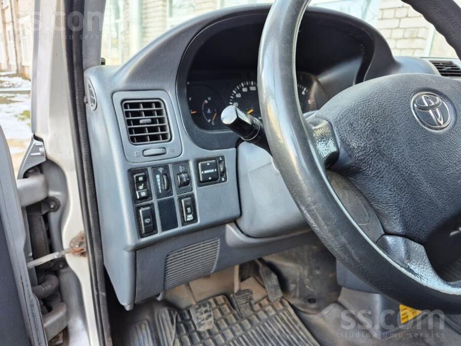 Toyota Hiace 2007 Rīga, ar dzinēja tilpumu 2.50 L un nobraukumu 402 tūkst. km par 3900 €, foto 15 vietnē AUTOMOTO.COM.LV
