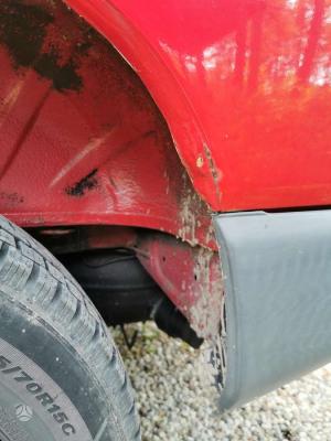 Sarkans Toyota Hiace 2000 Panevēža, ar dzinēja tilpumu 2.69 L un nobraukumu 231 tūkst. km par 6500 €, foto 18 vietnē AUTOMOTO.COM.LV