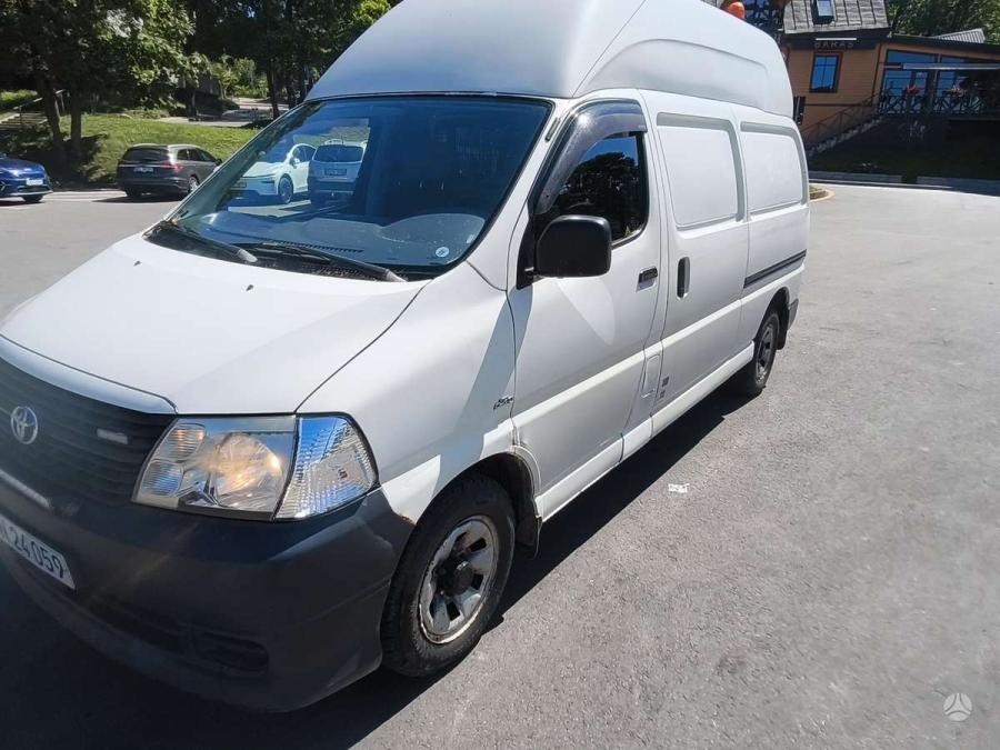 White Toyota Hiace 2008 in Vilnius, with an engine capacity of 2.50 L and mileage of 380 thousand km for 5100 €, photo 1 on AUTOMOTO.COM.LV