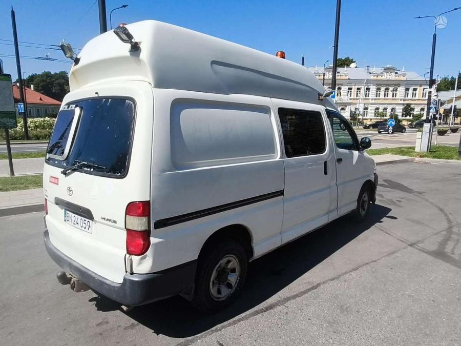 White Toyota Hiace 2008 in Vilnius, with an engine capacity of 2.50 L and mileage of 380 thousand km for 5100 €, photo 6 on AUTOMOTO.COM.LV