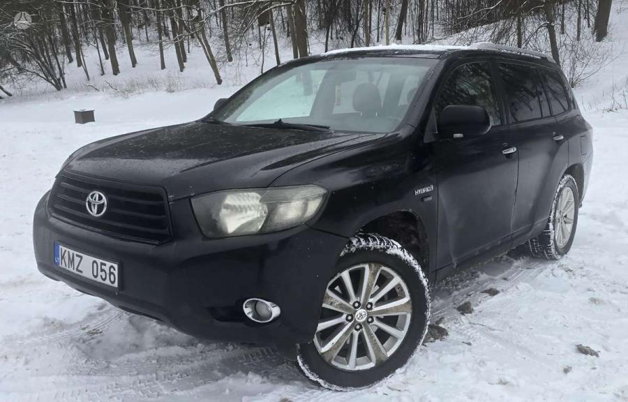 Black Toyota Highlander 2008 in Vilnius, with an engine capacity of 3.31 L and mileage of 220 thousand km for 4600 €, photo 1 on AUTOMOTO.COM.LV