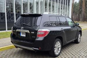 Black Toyota Highlander 2008 in Vilnius, with an engine capacity of 3.31 L and mileage of 220 thousand km for 4600 €, photo 5 on AUTOMOTO.COM.LV