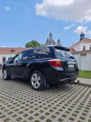 Melns Toyota Highlander 2008 Kauņa, ar dzinēja tilpumu 3.50 L un nobraukumu 175 tūkst. km par 8300 €, foto 6 vietnē AUTOMOTO.COM.LV