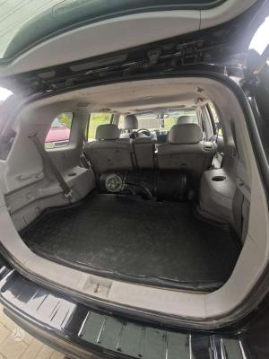 Melns Toyota Highlander 2008 Kauņa, ar dzinēja tilpumu 3.50 L un nobraukumu 175 tūkst. km par 8300 €, foto 12 vietnē AUTOMOTO.COM.LV