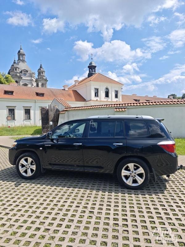 Melns Toyota Highlander 2008 Kauņa, ar dzinēja tilpumu 3.50 L un nobraukumu 187 tūkst. km par 7950 €, foto 1 vietnē AUTOMOTO.COM.LV