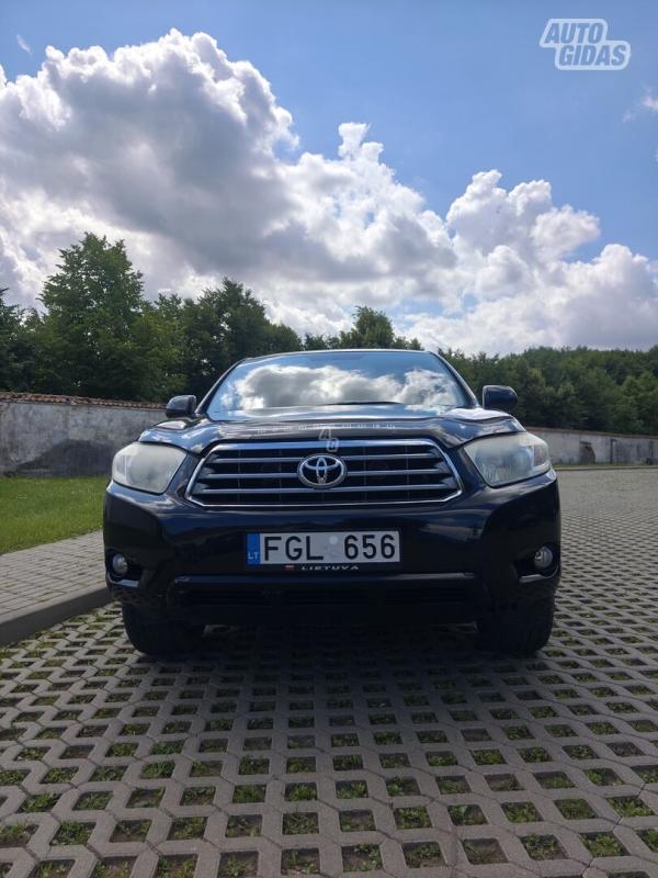 Melns Toyota Highlander 2008 Kauņa, ar dzinēja tilpumu 3.50 L un nobraukumu 187 tūkst. km par 7950 €, foto 4 vietnē AUTOMOTO.COM.LV