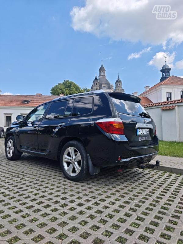 Melns Toyota Highlander 2008 Kauņa, ar dzinēja tilpumu 3.50 L un nobraukumu 187 tūkst. km par 7950 €, foto 5 vietnē AUTOMOTO.COM.LV
