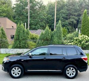 Black Toyota Highlander 2011 in Vilnius, with an engine capacity of 3.46 L and mileage of 140 thousand km for 9000 €, photo 7 on AUTOMOTO.COM.LV