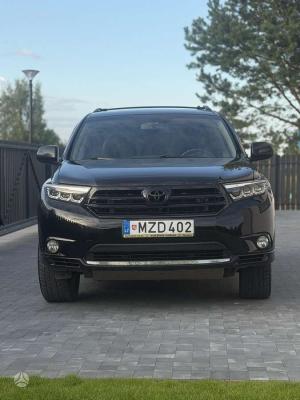 Melns Toyota Highlander 2013 Viļņa, ar dzinēja tilpumu 3.46 L un nobraukumu 216 tūkst. km par 14900 €, foto 5 vietnē AUTOMOTO.COM.LV