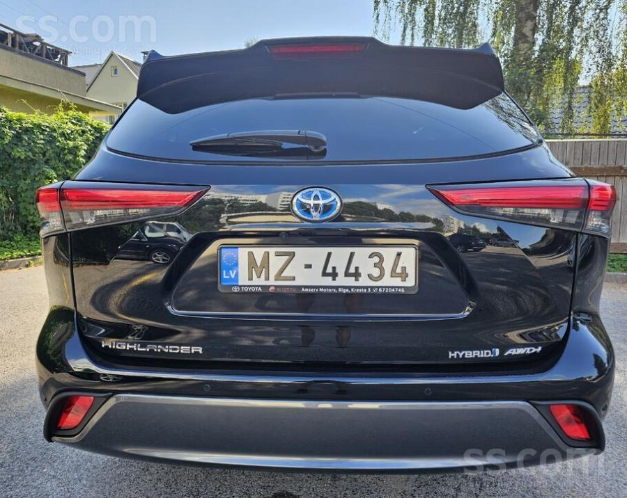 Melns Toyota Highlander 2021 Rīga, ar dzinēja tilpumu 2.50 L un nobraukumu 98 tūkst. km par 38500 €, foto 9 vietnē AUTOMOTO.COM.LV