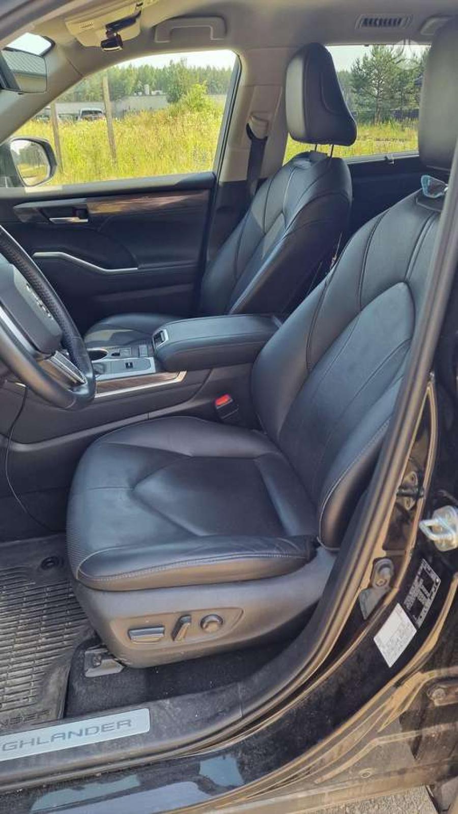 Melns Toyota Highlander 2021 Viļņa, ar dzinēja tilpumu 2.49 L un nobraukumu 120 tūkst. km par 39700 €, foto 10 vietnē AUTOMOTO.COM.LV