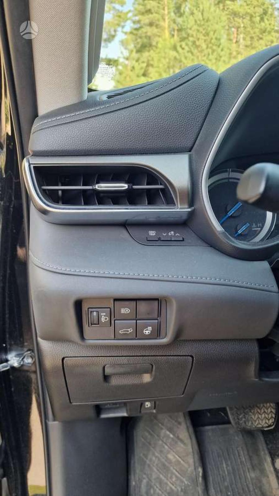 Melns Toyota Highlander 2021 Viļņa, ar dzinēja tilpumu 2.49 L un nobraukumu 120 tūkst. km par 39700 €, foto 12 vietnē AUTOMOTO.COM.LV